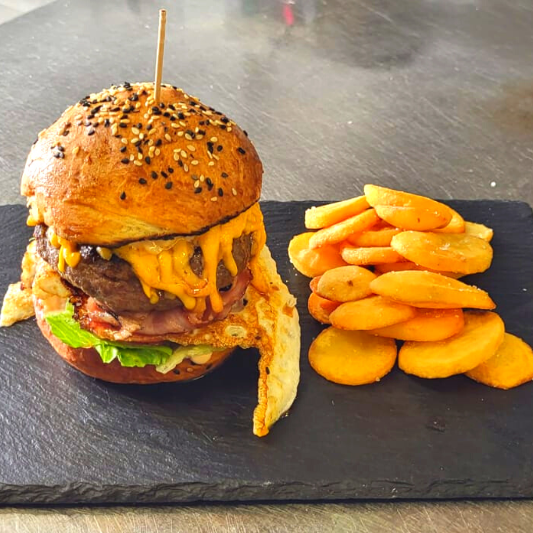 Original salads and the best burger in August! - Salut Restaurant