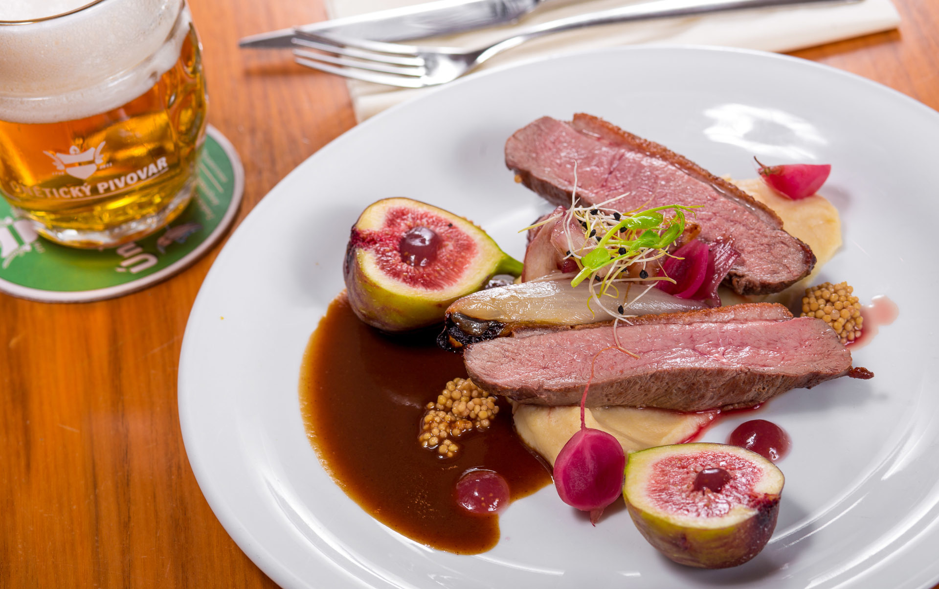 O nás - Salut Restaurant